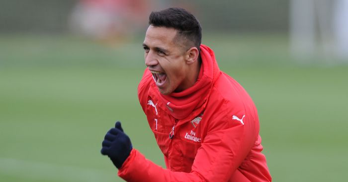 Sanchez plays down injury scare to friends - reports