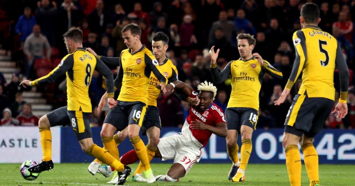 Is three at the back for Arsenal now a thing? - Football365