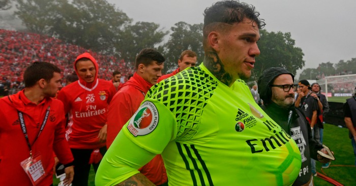 Keeper Ederson to undergo Man City medical - Football365