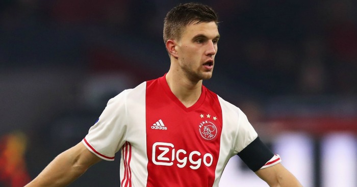 Ajax defender denies contact from Tottenham - Football365