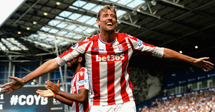 Crouch commits to another year on Stoke bench - Football365