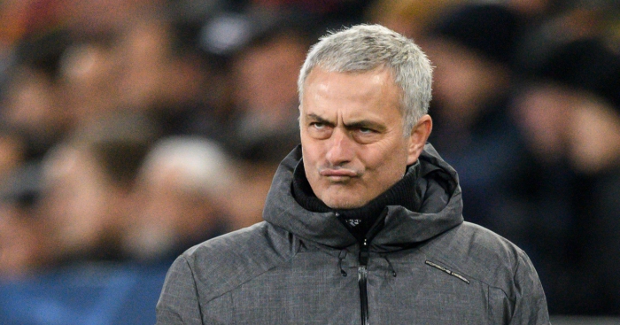 Liverpool fans defend VVD; Man United fans defend Mourinho - Football365