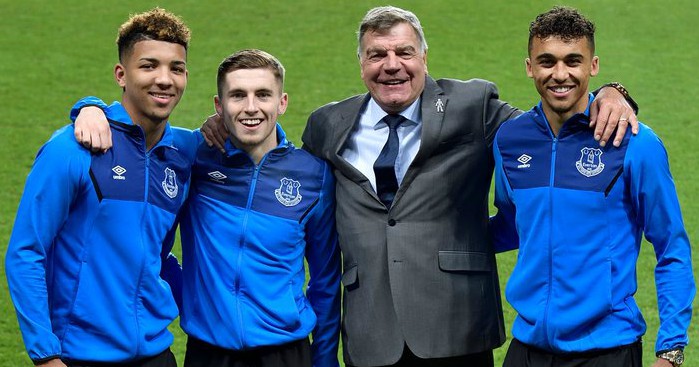 Big Sam discusses Everton trio's new contracts - Football365