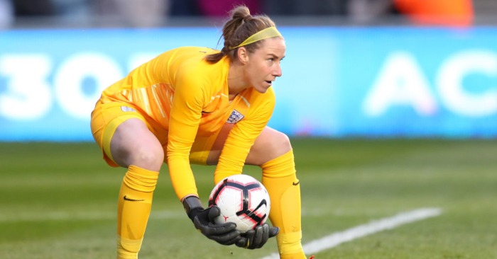 England keeper: Men and women should train together - Football365