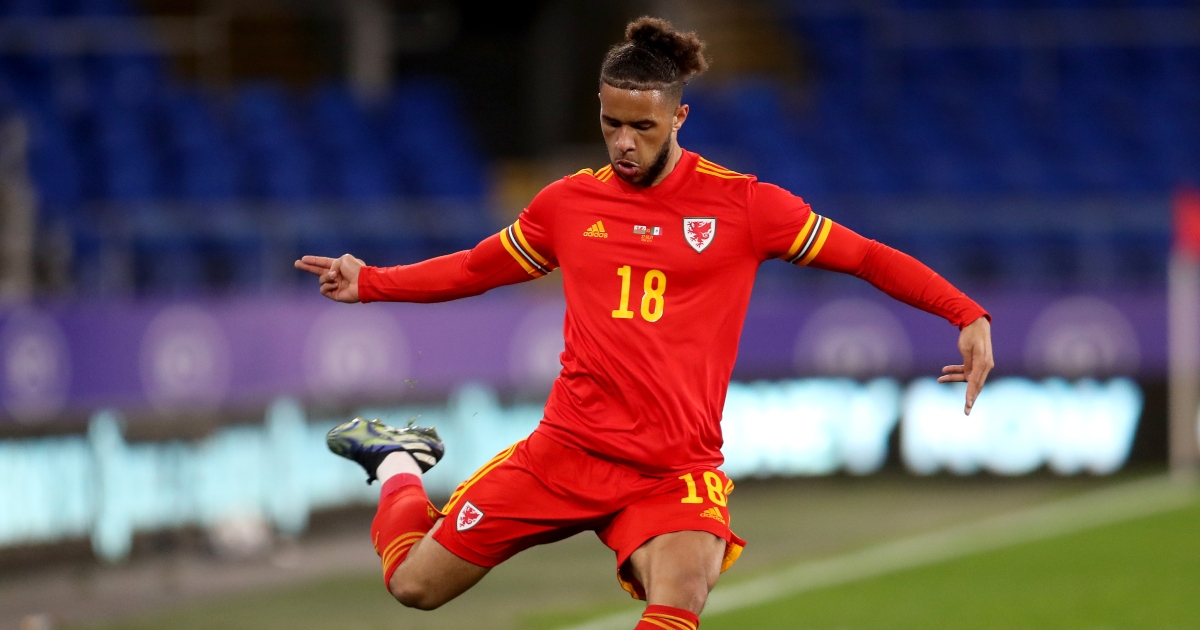 Roberts needs a talking to, not dropping, says Phillips