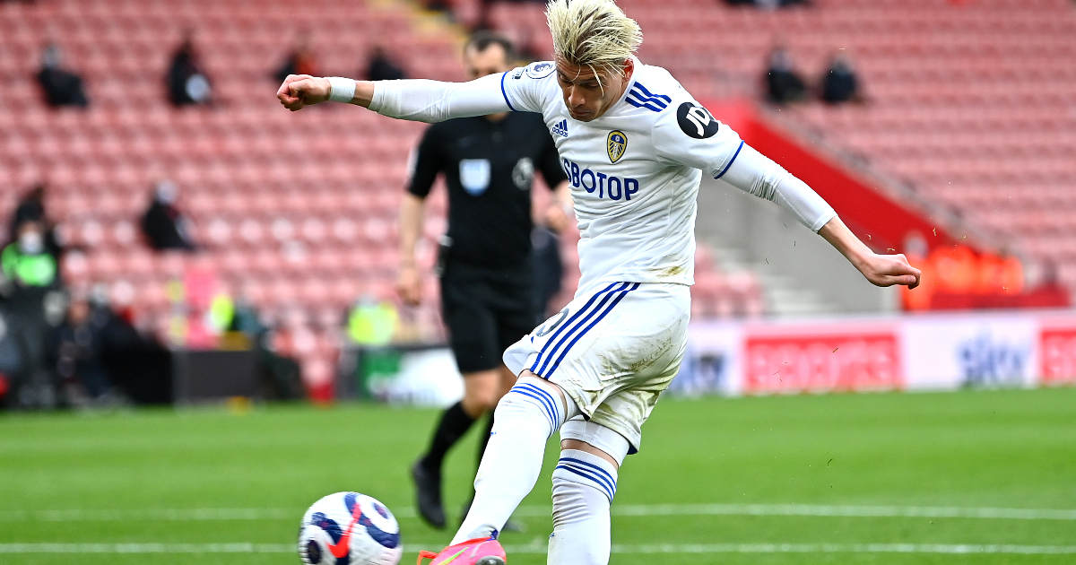 Fenerbahce make offer to sign Leeds defender Alioski