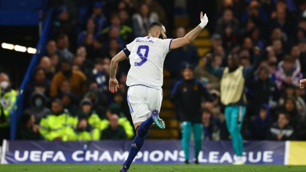 Benzema tears Chelsea apart with a *real* perfect Champions League hat ...