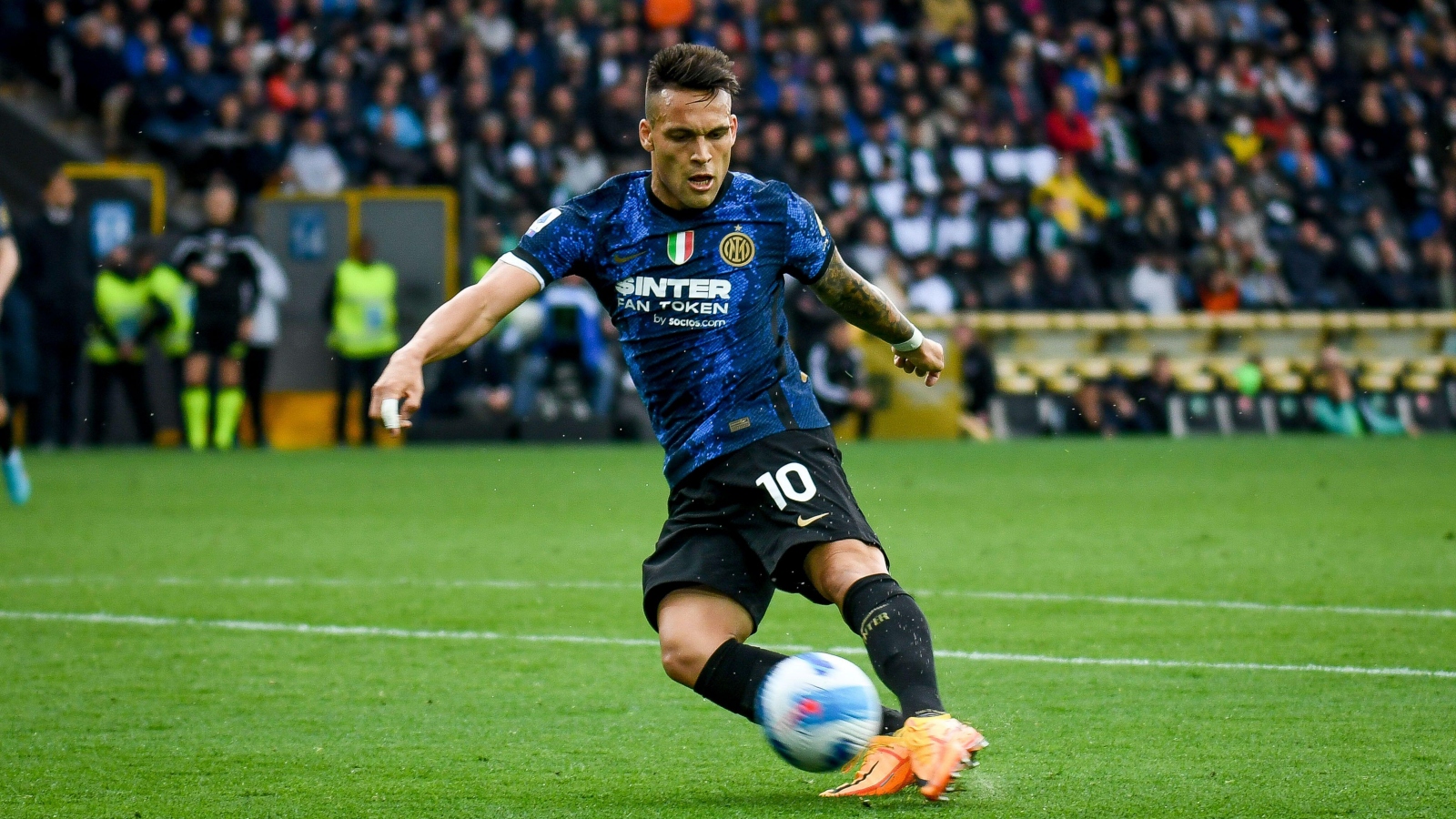 Arsenal urged to sign 'exceptional' Serie A hitman by former Gunners ...