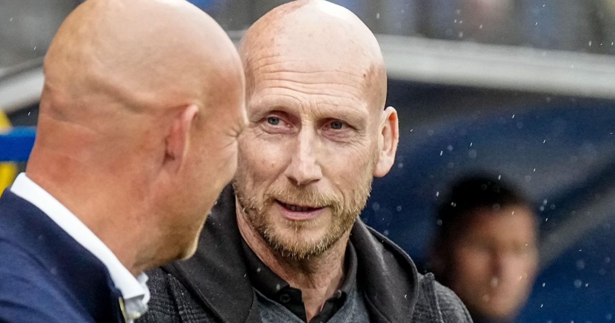 Stam gives important advice to 'aggressive' Man Utd star, calls for him ...