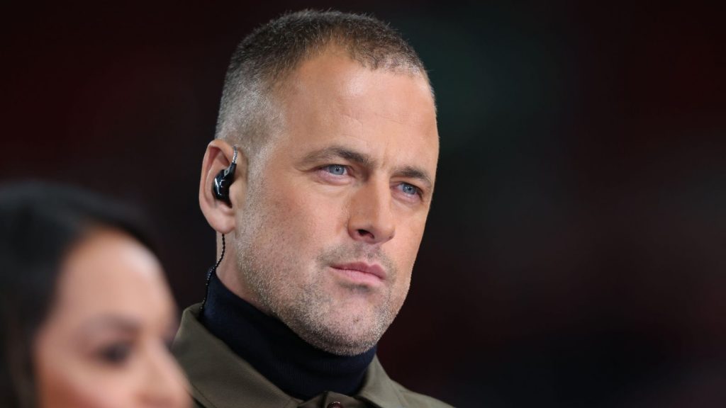 Cole lauds 'picture perfect' Chelsea star set to become club's highest ...