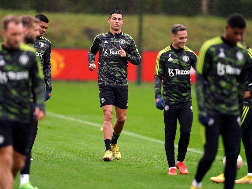 Manchester United issue 53-word statement on controversial Cristiano ...