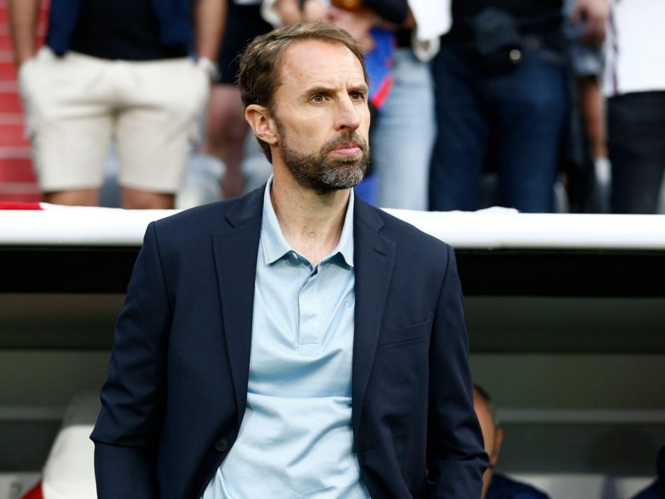 Southgate insists he has 'no issue' with Phil Foden amid clamour to ...