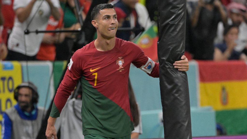 PSG snub 'difficult' Ronaldo signing as club president wishes ...