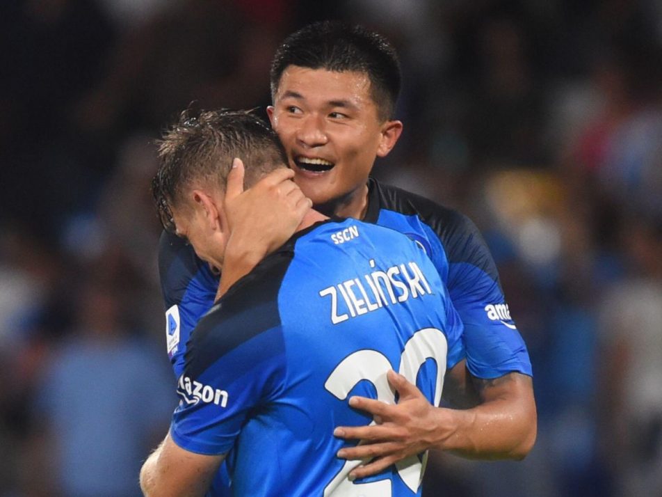 Man Utd legend hails 'extraordinary' compatriot as Red Devils set for £ ...