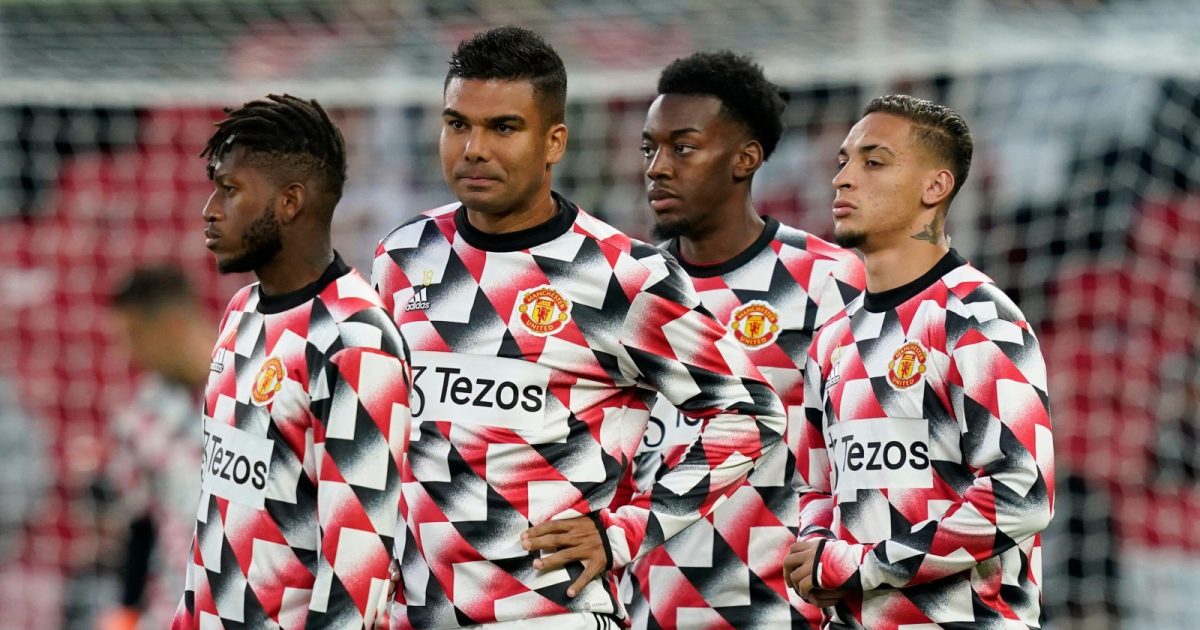 Man Utd: Pundit forced sharp into U-turn after claiming star was 'panic ...