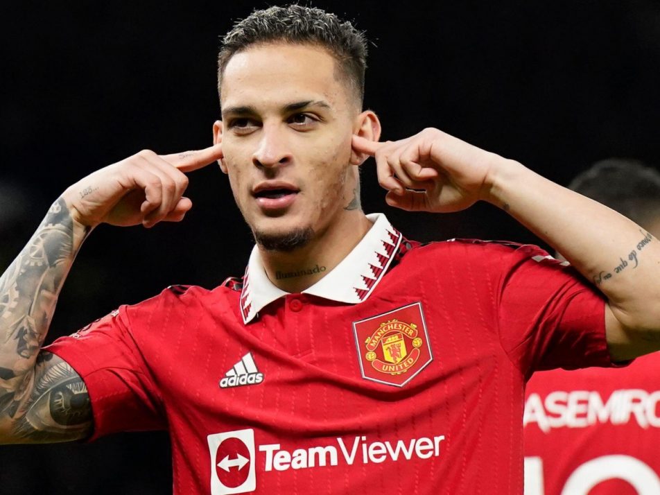 Man Utd's £86million 'fidget-spinning circus act' the biggest flop of ...