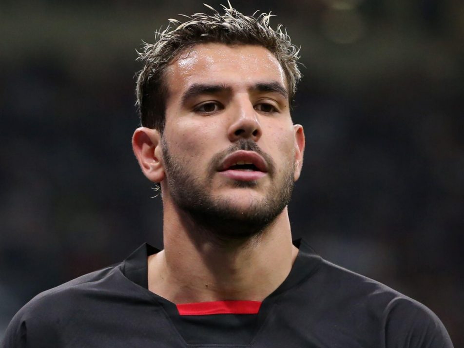 Man Utd 'ready' to axe two players to sign €60m Serie A defender in 'big' part-exchange transfer