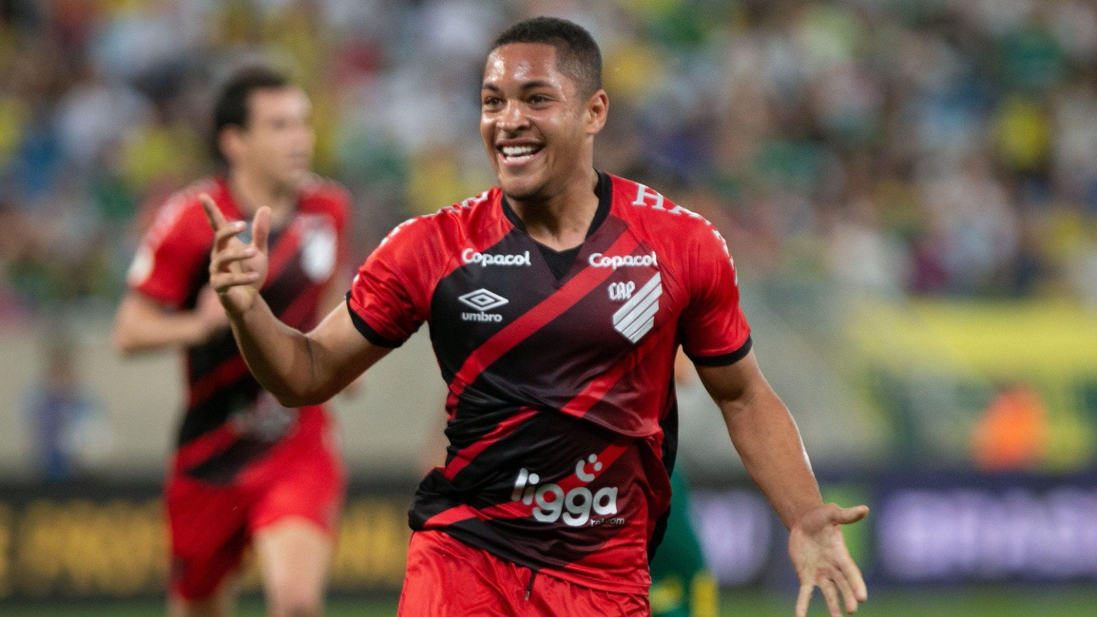 Arsenal, Man Utd and Newcastle set to battle for £40m Brazilian ...