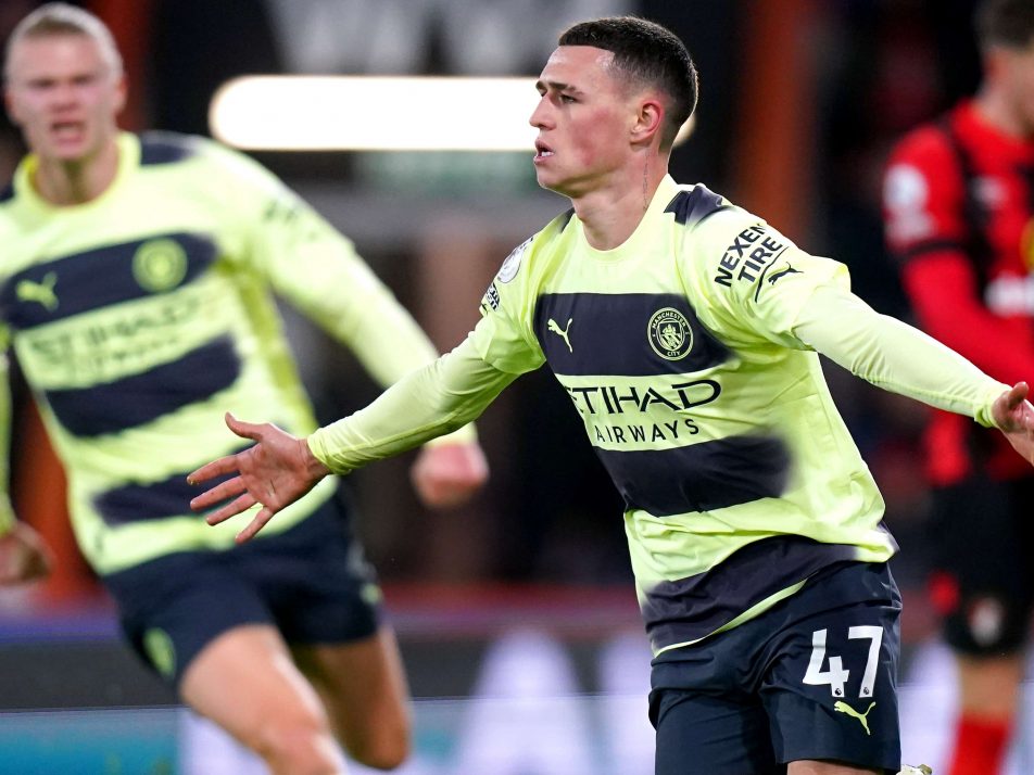 Man City man 'comfortable in his feet' while Kalvin Phillips praised by ...