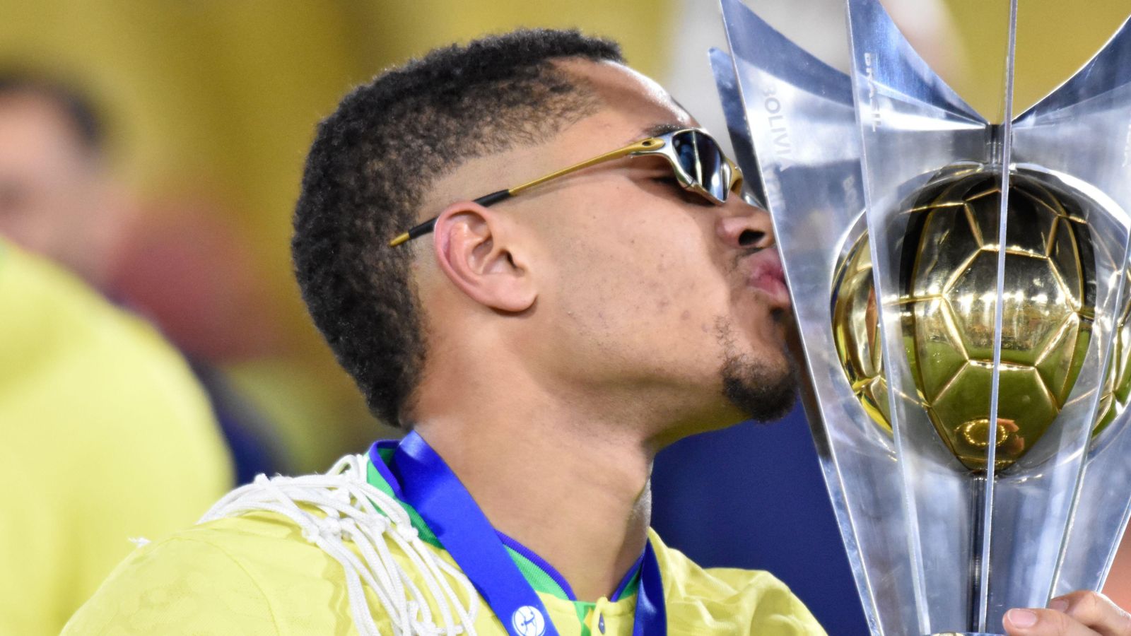 Arsenal to fight Liverpool for €42m 'jewel' as two clubs 'promise' to ...