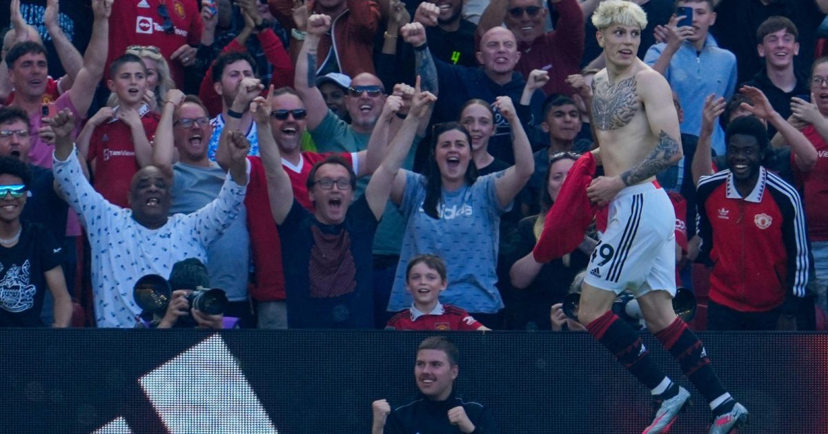 Home comforts count as Manchester United shun the simple life again...