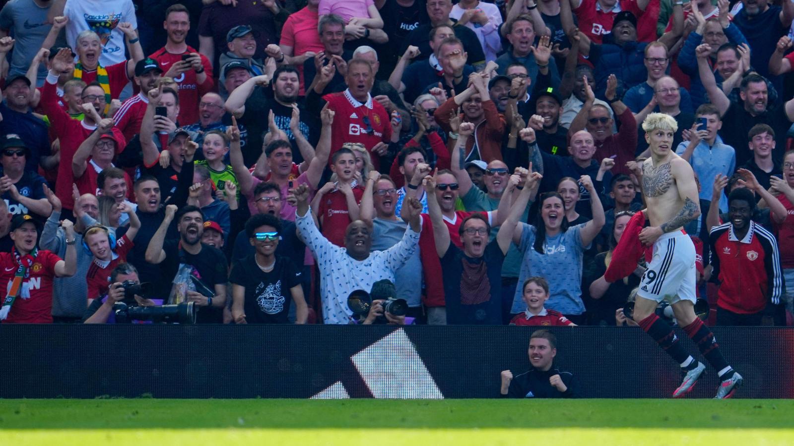 Rio Ferdinand warns Man Utd player as he likens him to Arsenal star ...