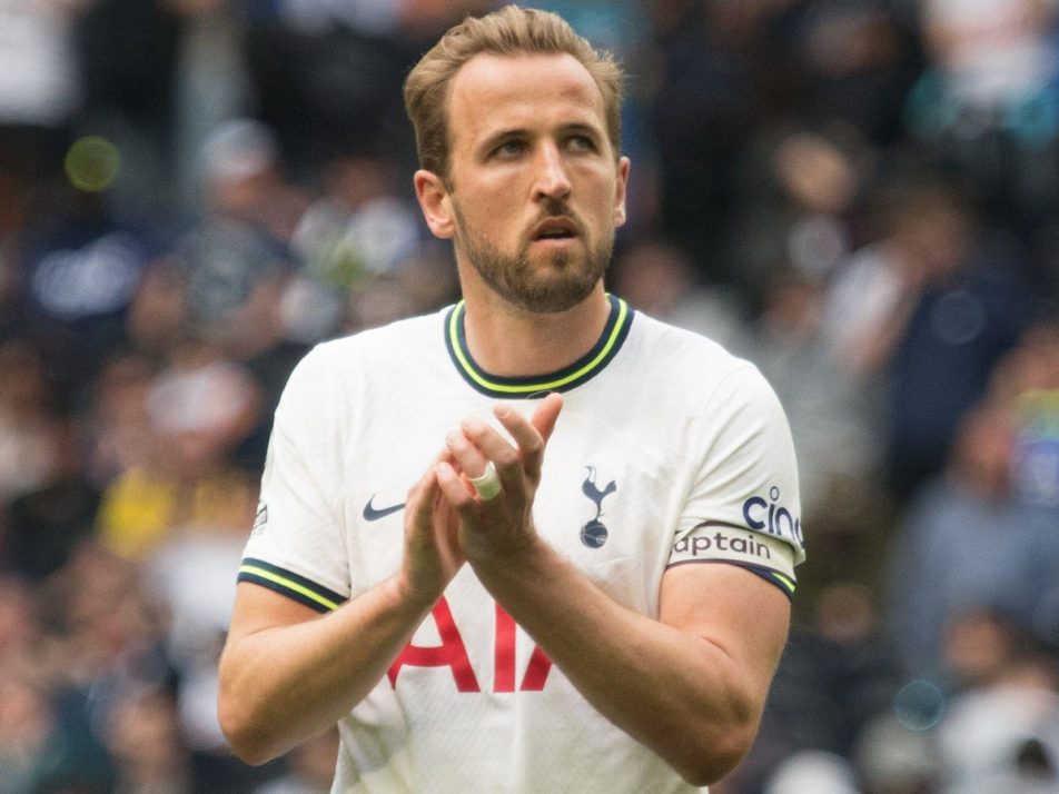 Ornstein reveals 'official bid' from Bayern Munich for Man Utd target Kane as Spurs face big ...