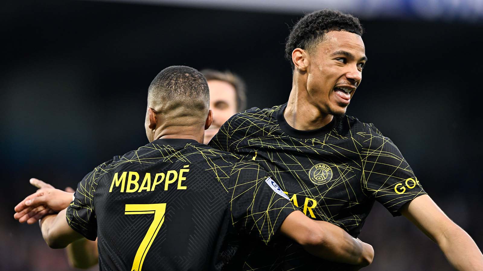 West Ham join race to sign PSG forward but face stiff competition from ...