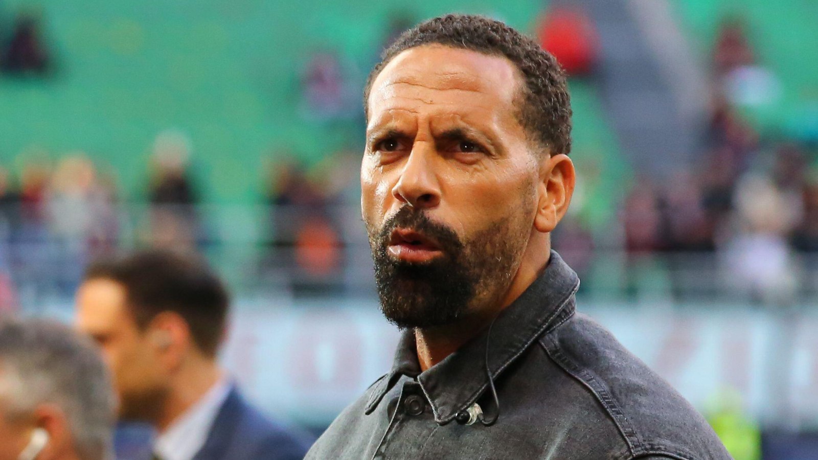 Ferdinand slams critics of Man Utd star for 'nitpicking'; claims Red ...