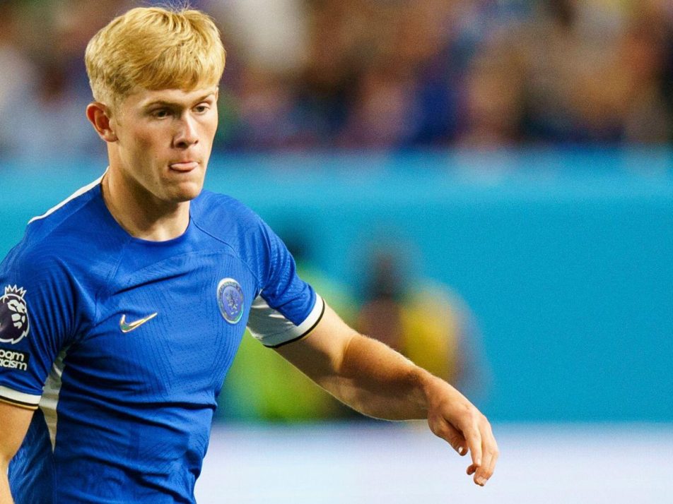 Chelsea 'seek' surprise £30m sale of 18yo in 'battle' for 'crucial ...