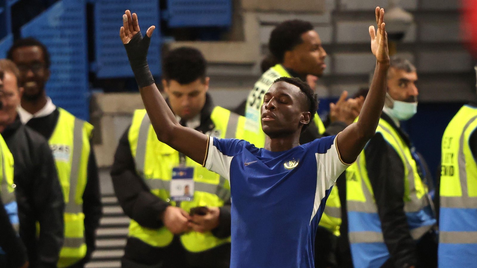 Dear Chelsea, please allow us to enjoy the Nicolas Jackson chaos for a ...