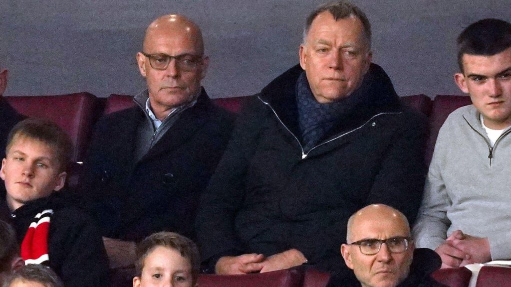 Hojlund's big moment caps rare show of resilience from Manchester United...