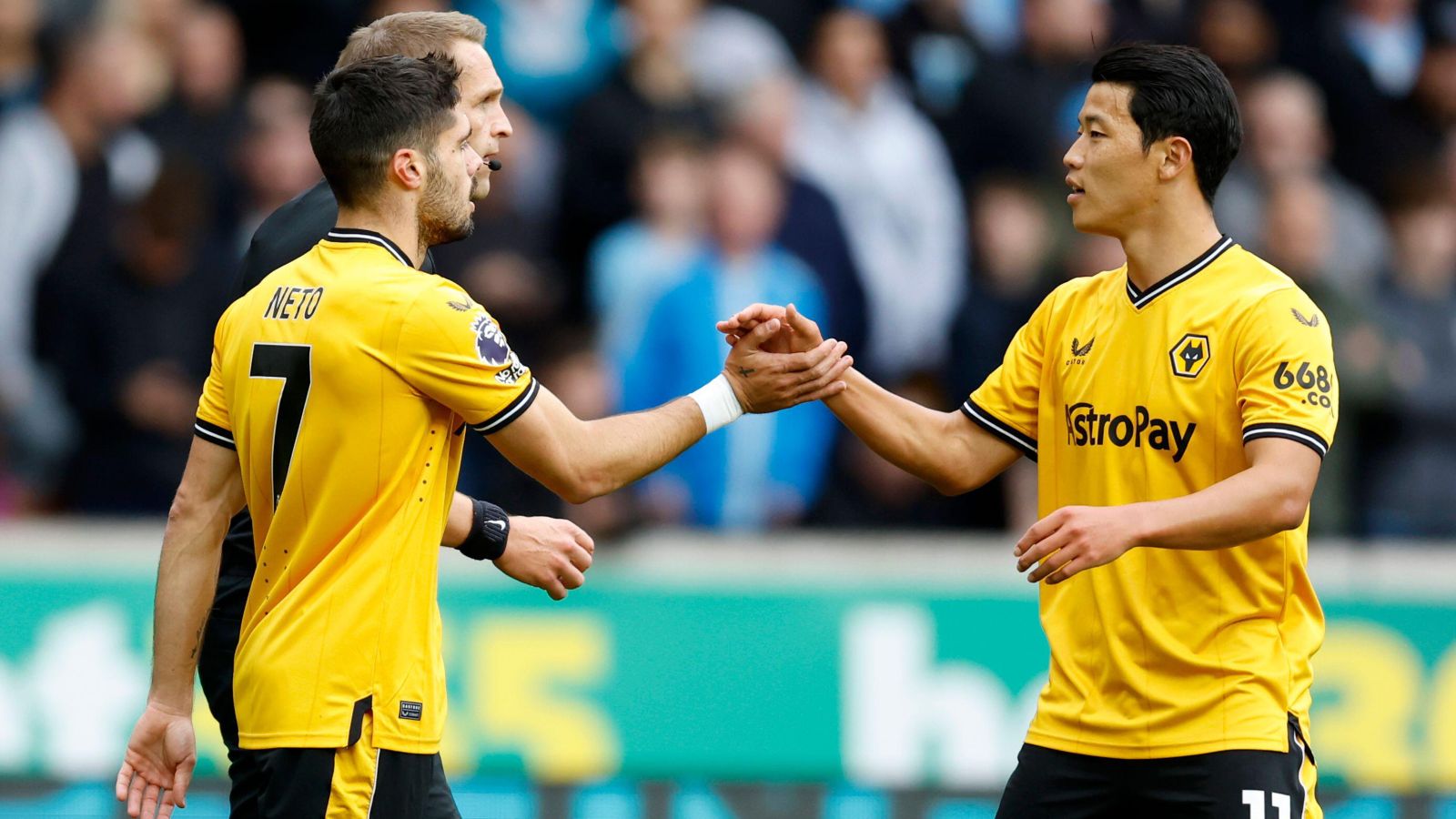 Liverpool, Spurs 'blown away' by 'transformed' 10-goal Prem star as ...