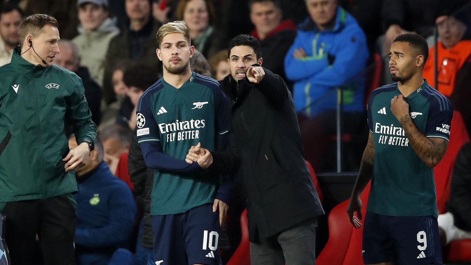 Arsenal told to 'swap' two players to beat Liverpool, City to land 'top ...