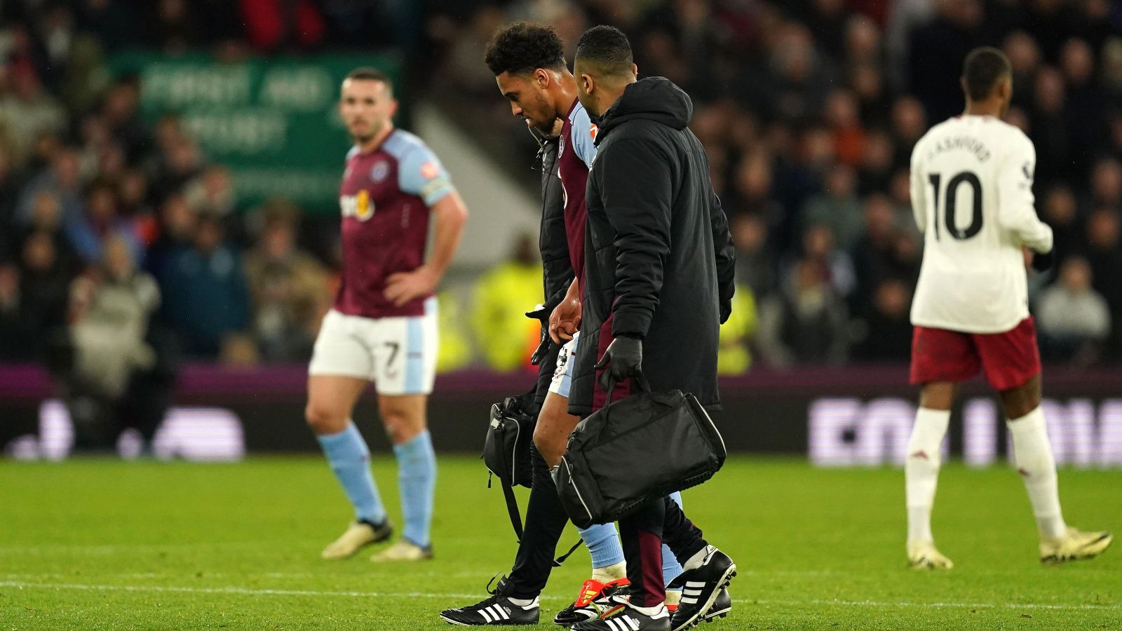 Aston Villa midfielder 'suffers significant injury' - will miss rest of season and Euro 2024