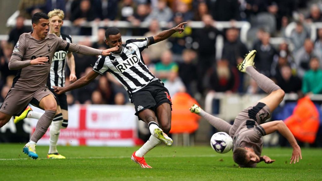 16 Conclusions from Newcastle 4-0 Spurs: Van de Ven, Gordon, Isak, and ...