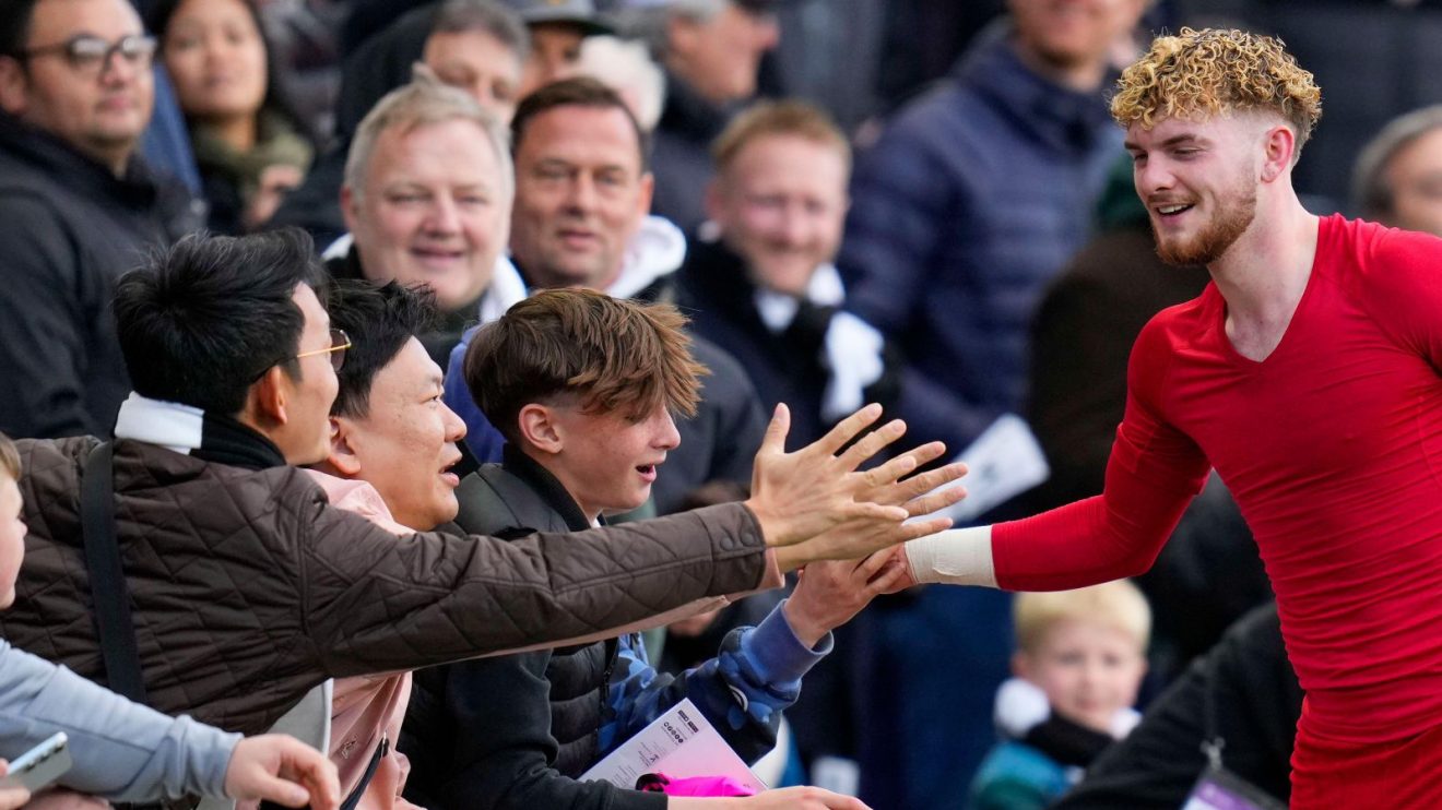 Manchester United defeat reaction showed why '99.99% of other fans hate ...