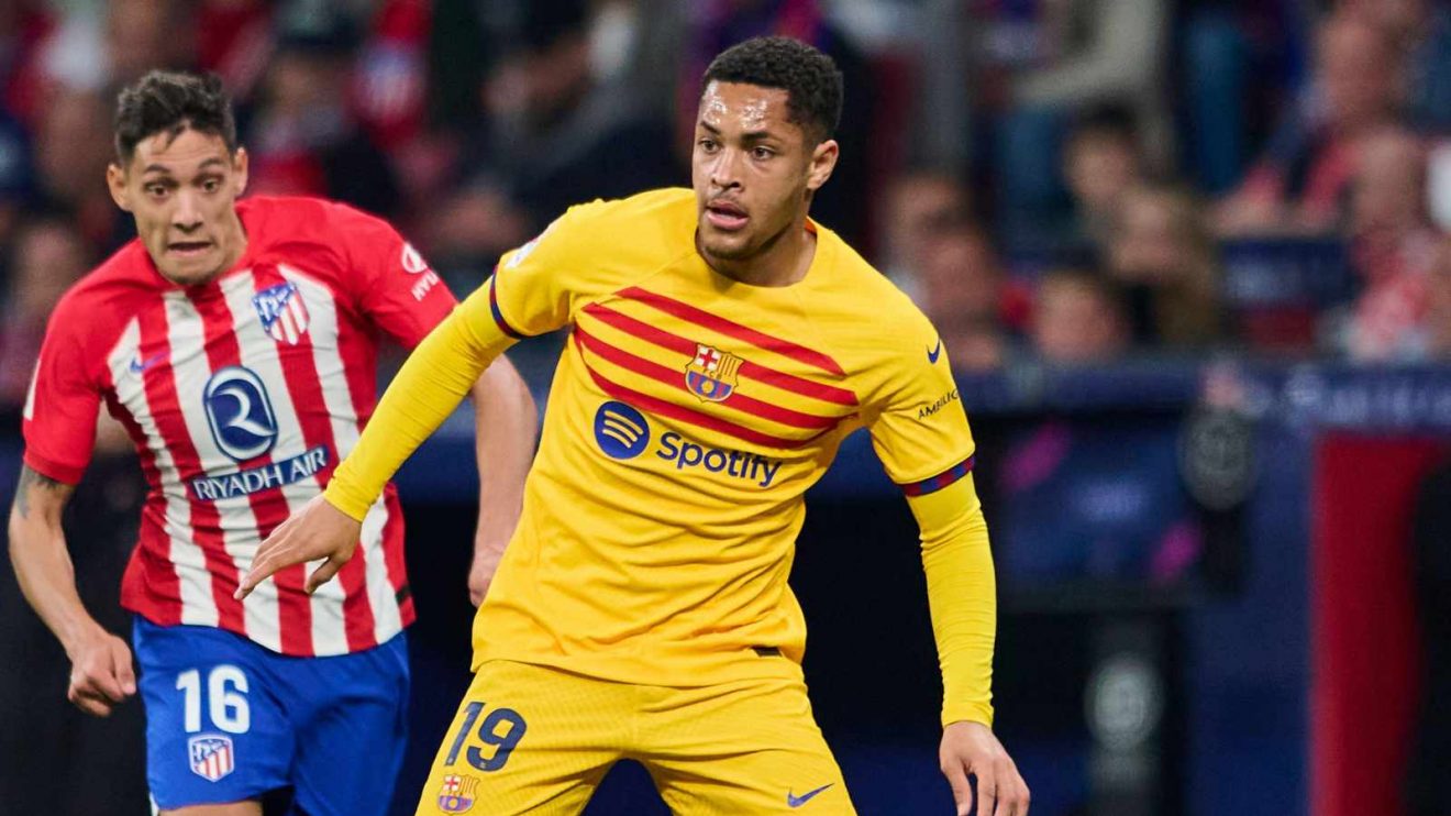 Barcelona: Agent of Man Utd target accuses Xavi of lying after ...