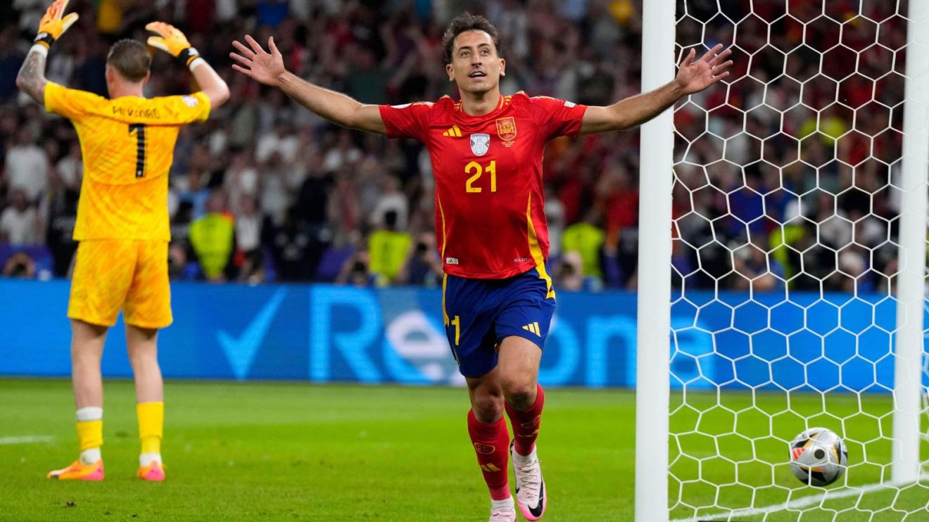 England 1-2 Spain: La Roja claim record fourth European Championship ...