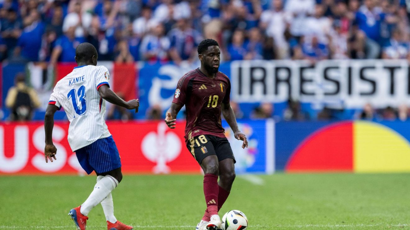 Belgian international to join Everton on loan with midfielder set to ...