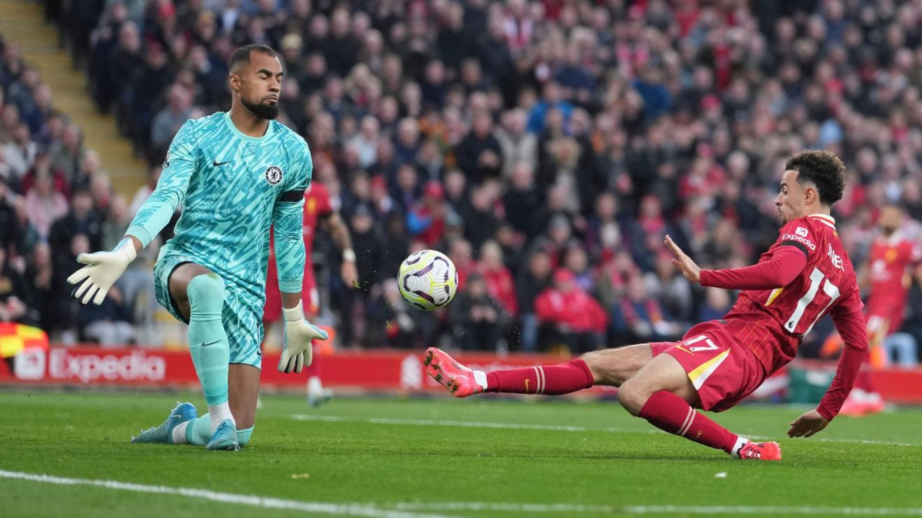 Chelsea told 'liability' needs replacing as Lampard names star who must ...
