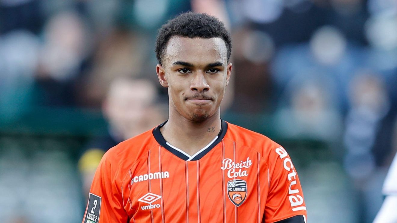 West Ham transfer: 'Deal collapses' on deadline day amid 'hijack' as ...