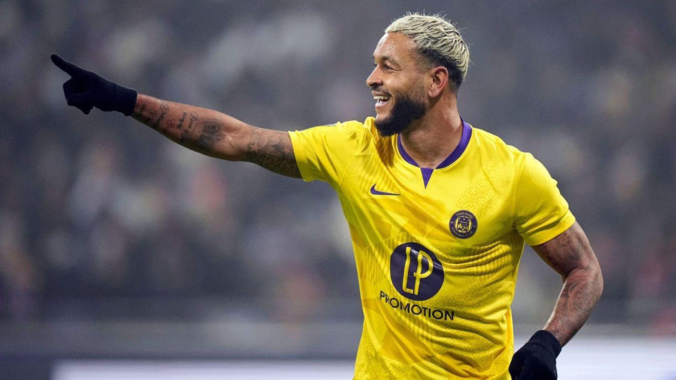 Man Utd: 'Completely devastated' striker reveals agony over transfer ...