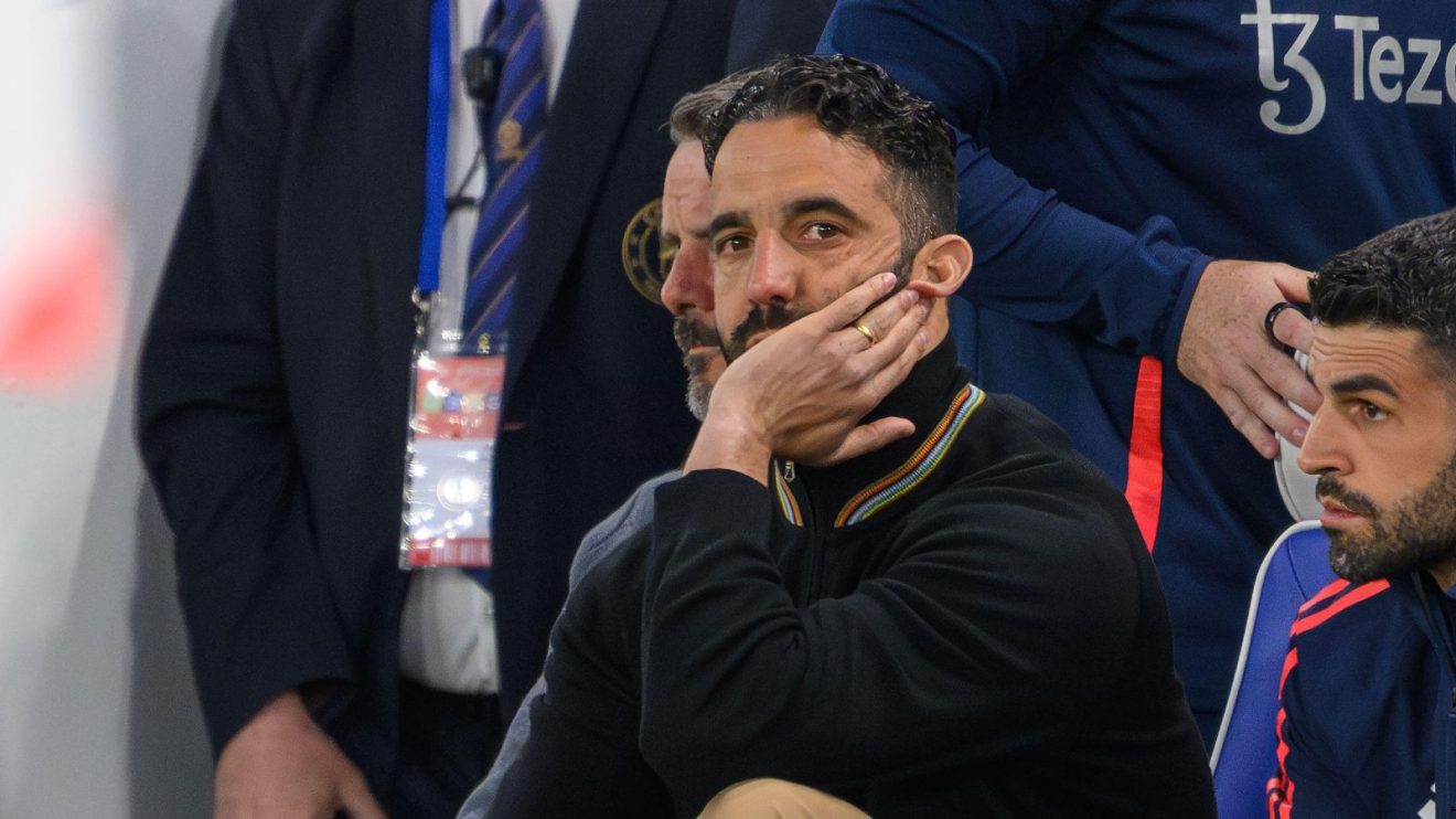 Man Utd transfers: Chelsea decide 'plan' to 'hijack' Red Devils in huge ...