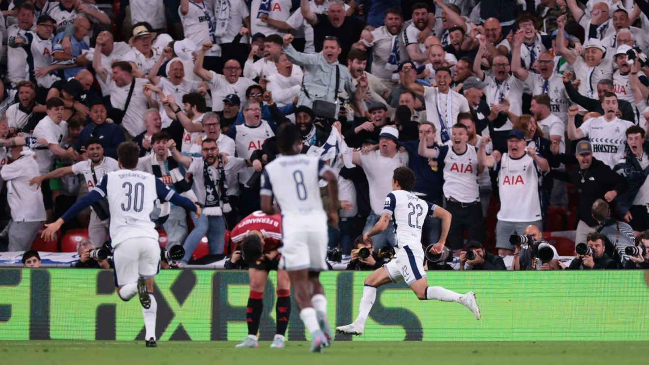 Spurs end 17-year trophy vs Man Utd in 'complete sh*t' Europa League final