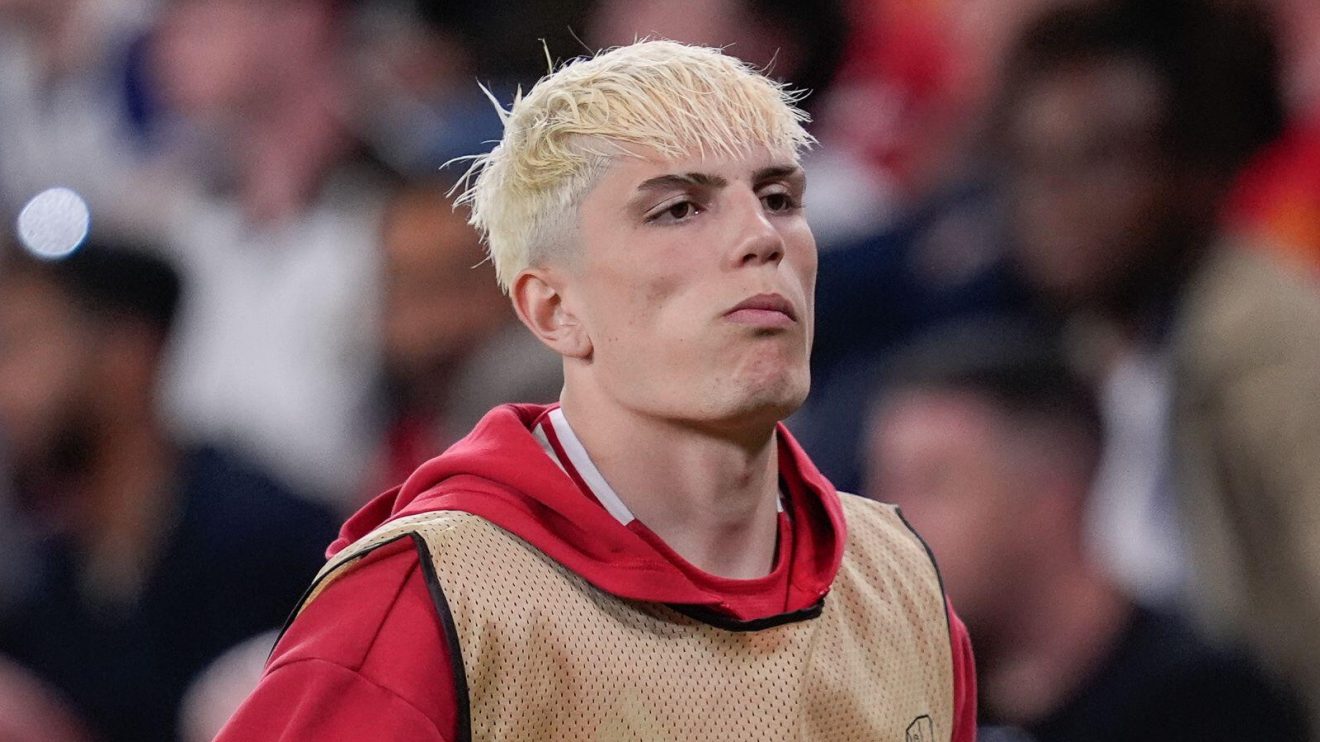 Alejandro Garnacho: Man Utd give Tottenham 'green light' to sign winger ...