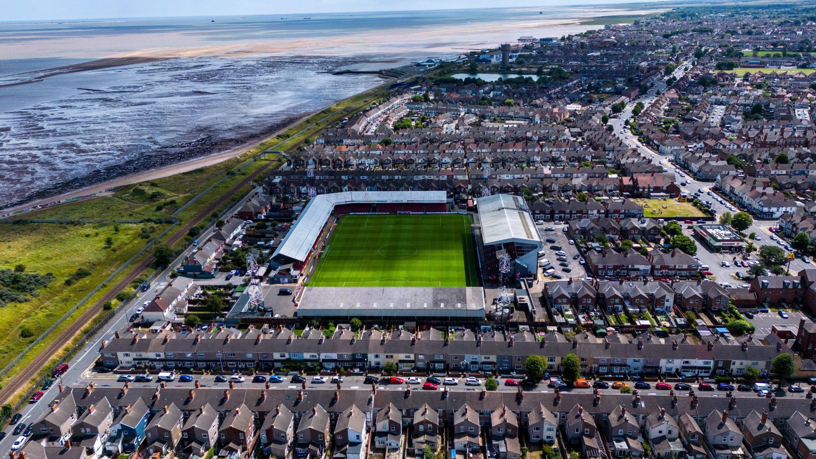 Grimsby triumph over Man Utd highlights flood risk to coastal football ...