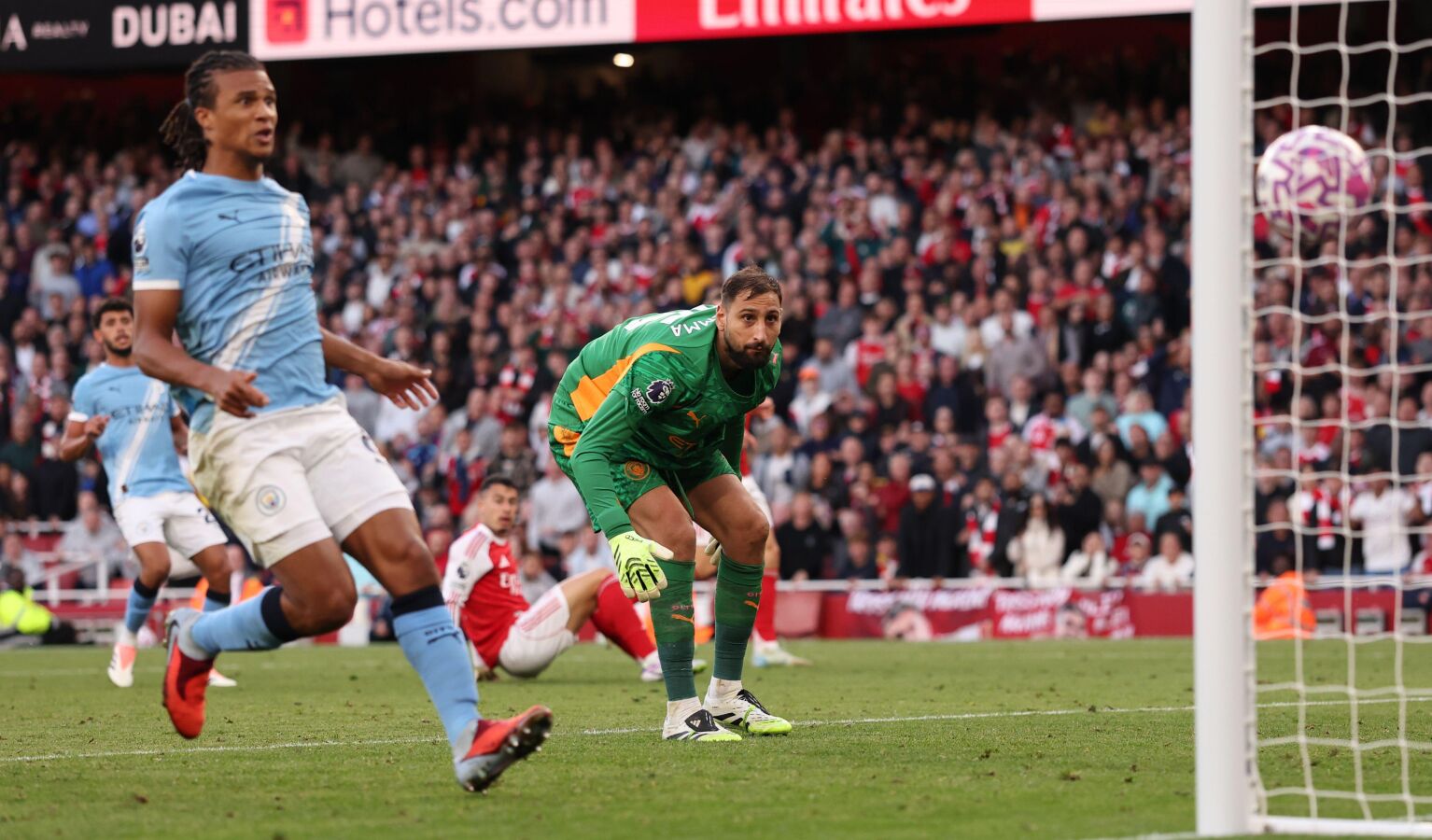 Guardiola and Man City park the bus in desperate attempt to secure ...