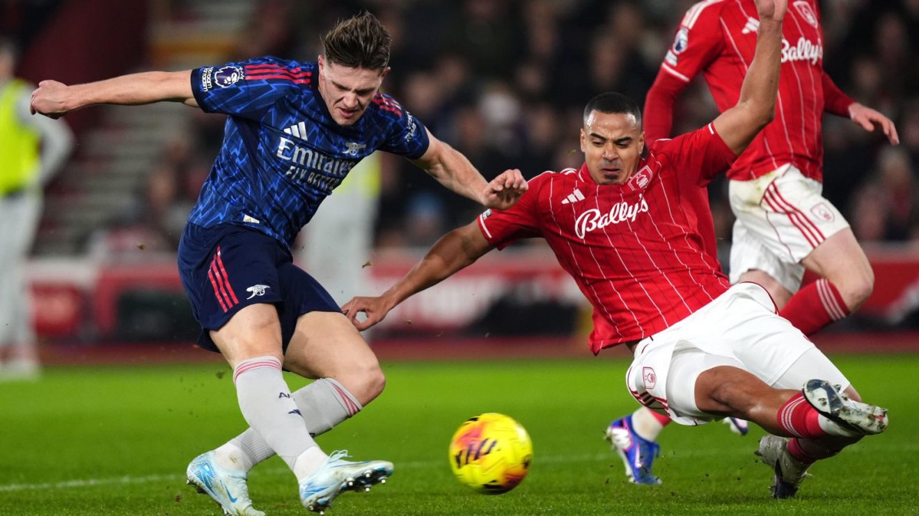 Gyokeres is a useless flop who needs to be put out of his Arsenal ...