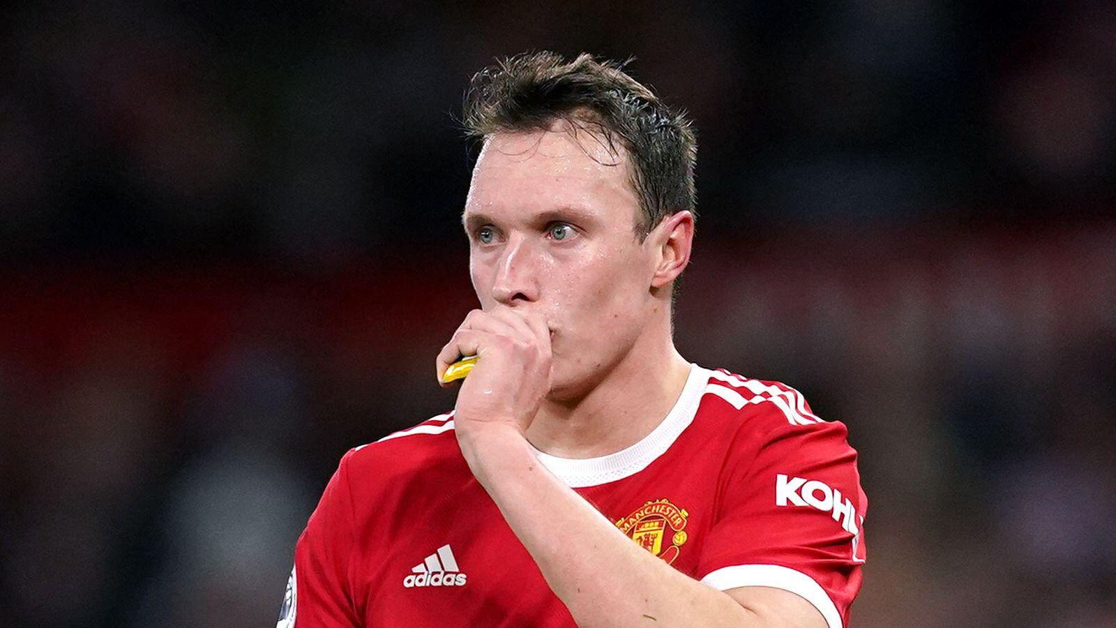 Arsenal: Jones slams 'fragile' and 'weak' Gunners pair as Man Utd ...